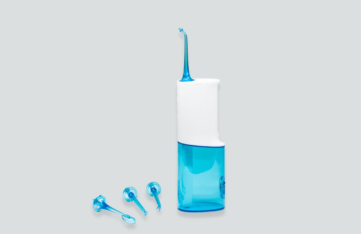 ¿Cómo funciona y para qué sirve un irrigador dental? - Clínica Dental ...
